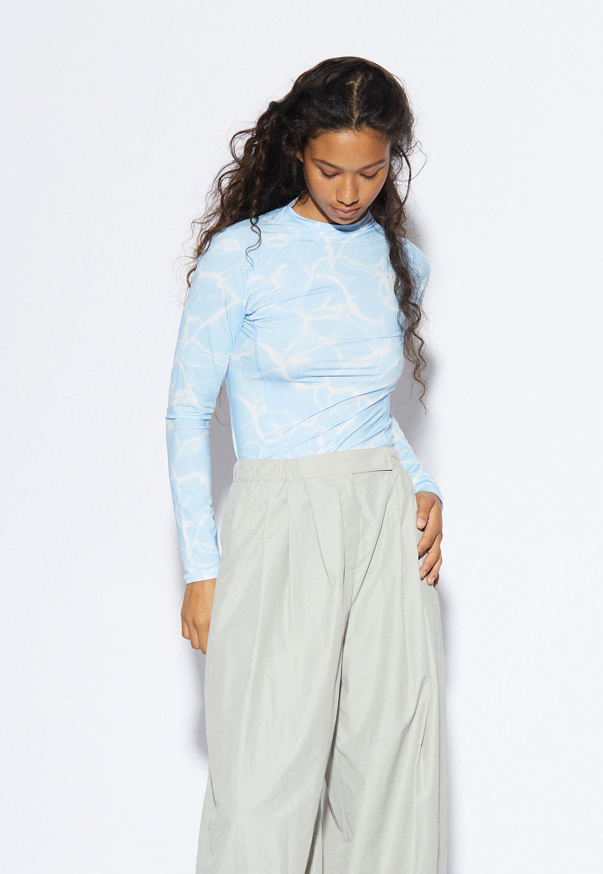 Oval Square – NOIS NEW YORK