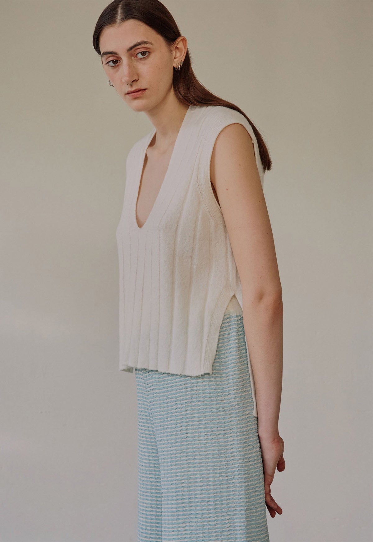 Chisai Vest Chalk – NOIS NEW YORK